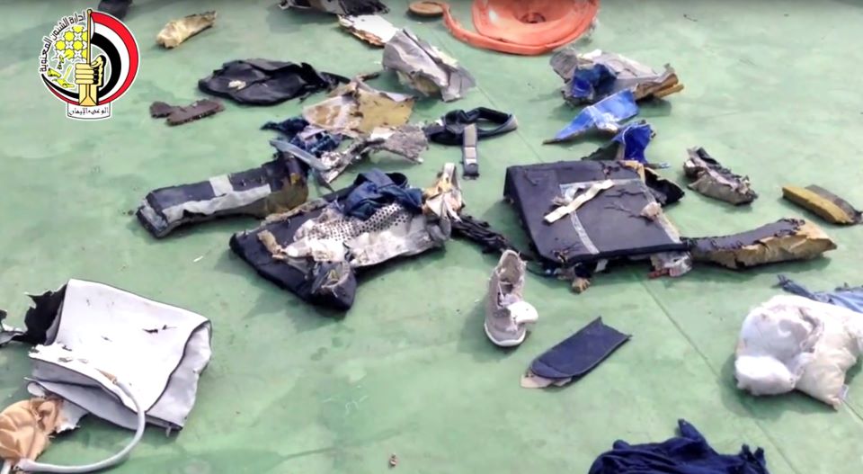 Καπνίζουν οι πιλότοι στις πτήσεις; Το μοιραίο τσιγάρο που έριξε ένα ...